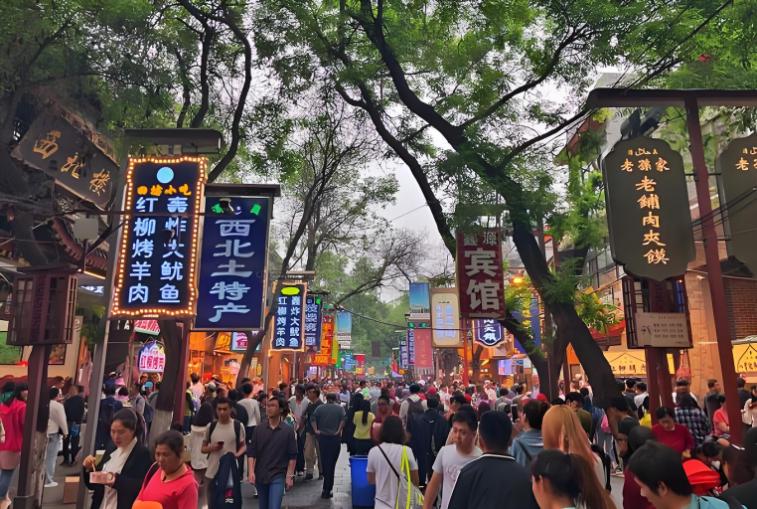 Exploring the Muslim Quarter in Xi’an: A Feast of Culture and Flavor ...